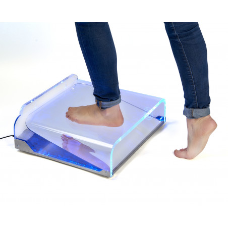 PLEXIGLAS® LED PODOSCOPE: analysis tool - www.e-podiatech.com